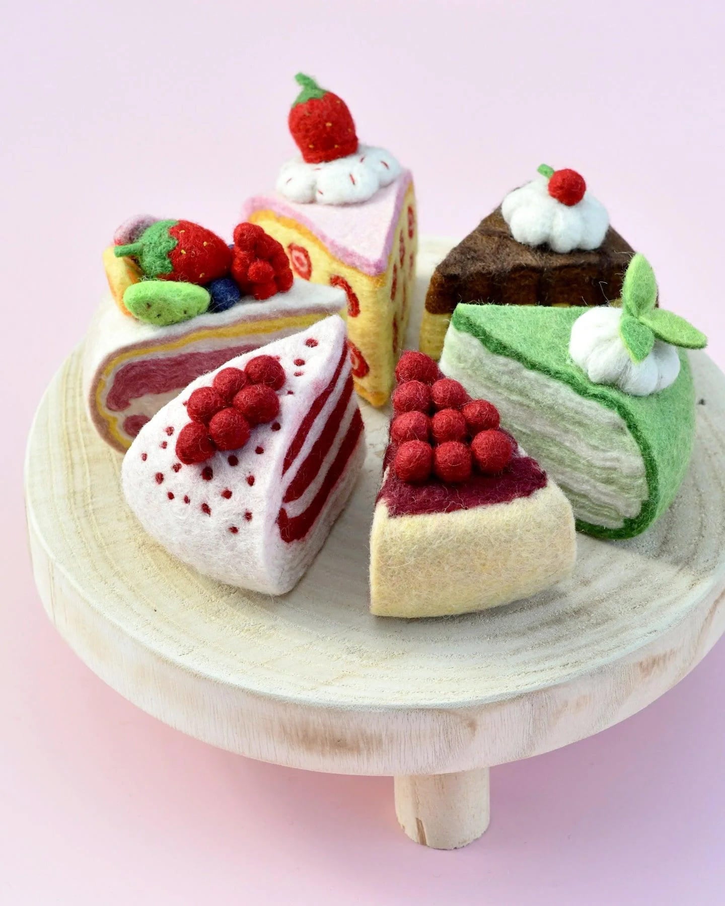 Tara Treasures Felt Strawberry Torte Slice – Little Junior Co